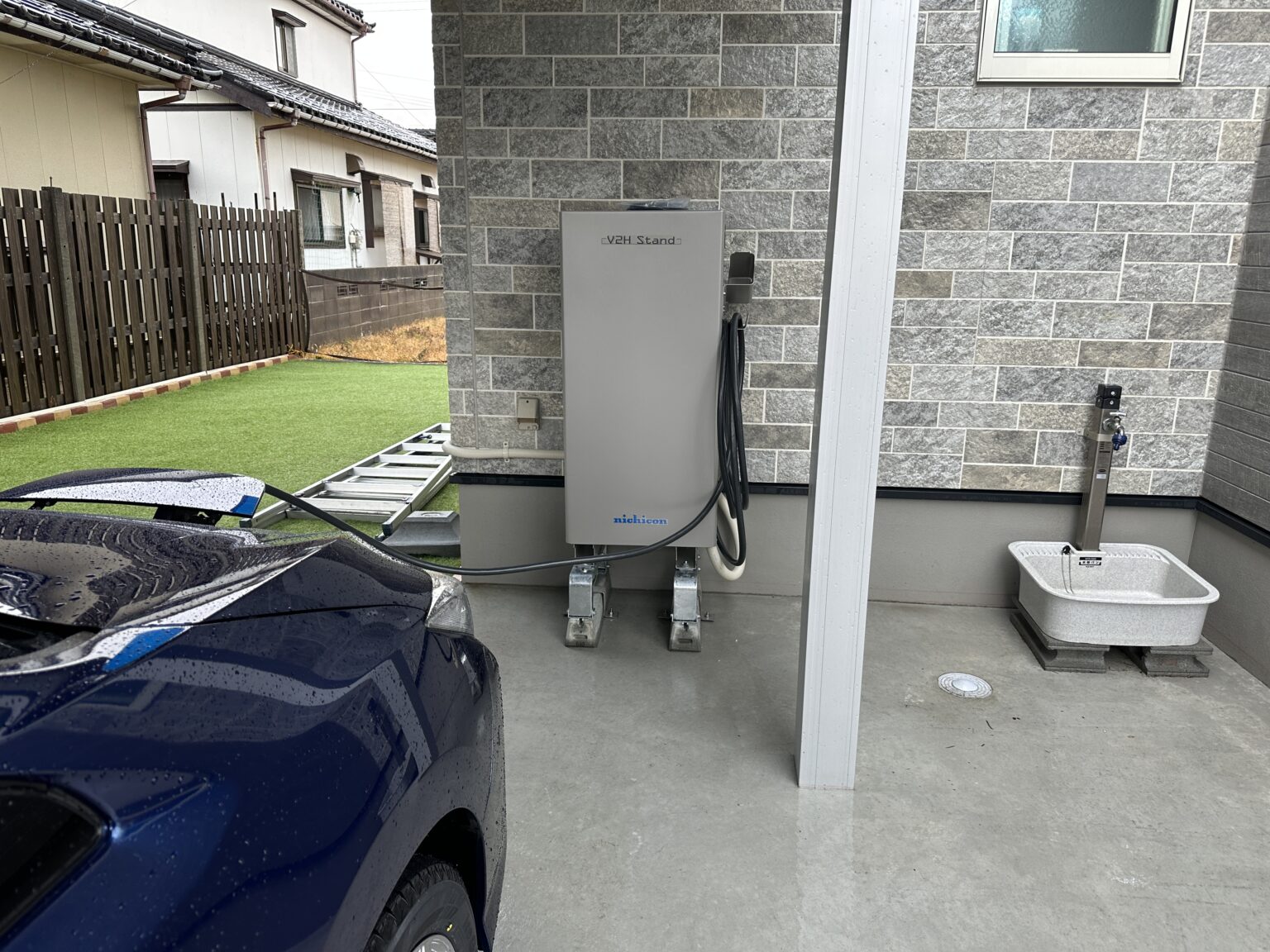 酒田市緑ヶ丘 A様邸 長州産業太陽光発電5.4kW、ニチコンT3蓄電池7.4kWh、V2H一体型 | 荘内電気設備株式会社