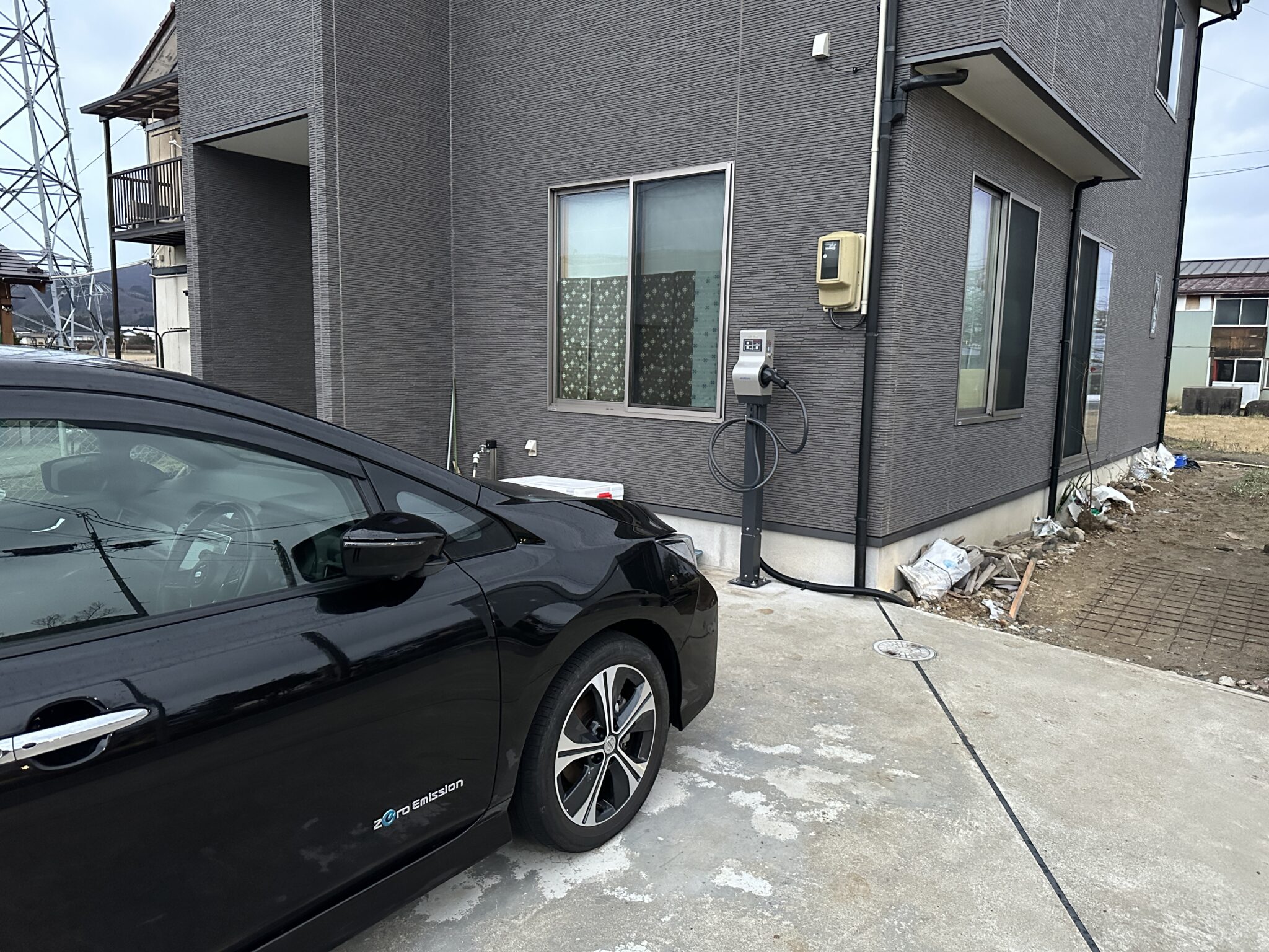 鶴岡市みずほ S様邸 ニチコンT3蓄電池7.4kWh、V2Hセパレート型 | 荘内電気設備株式会社